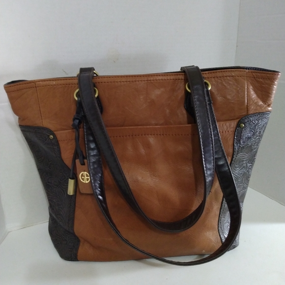 Gianni Bernini | Bags | Giani Bernini 2 Tone Leather Shoulder Purse ...